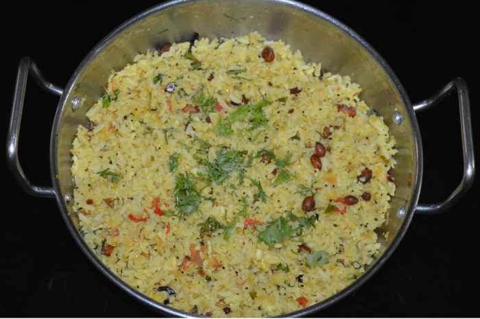 How to Make Beaten Rice Upma (Poha Upma) - Delishably