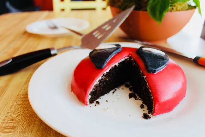 Easy Deadpool Devil's Food Cake Recipe - Delishably