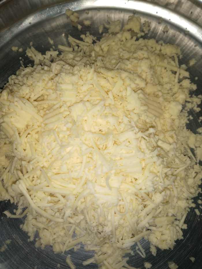 How to Prepare Aloo Paneer Paratha (Stuffed Potato and Cottage Cheese ...