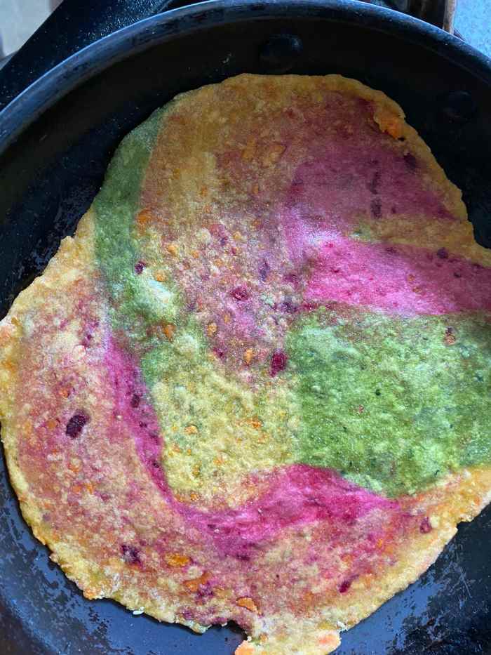Unique Rainbow Chapati Recipe With Carrot, Spinach & Beetroot - Delishably
