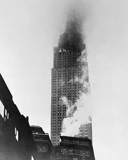 The 1945 Empire State Building Plane Crash - HubPages