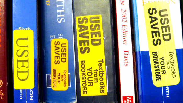 Tips for Saving Money on College Textbooks - HubPages