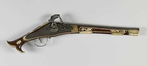 Differences Between Matchlocks, Wheellocks and Flintlocks - Owlcation