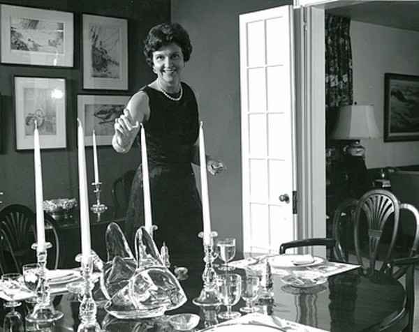 Emily Post: Society, Scandal, and Etiquette - HubPages