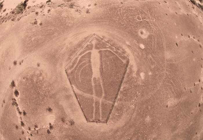16 Greatest Ancient Geoglyphs in the World - HubPages