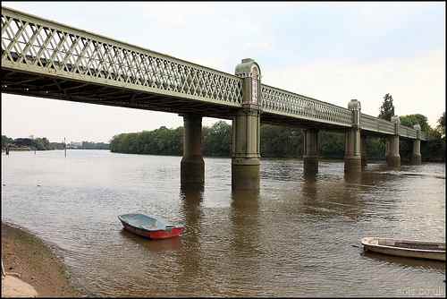 The 33 Bridges on the River Thames - HubPages