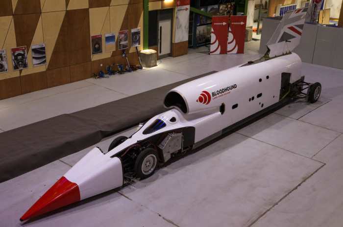 Fastest Cars in the World: The Bloodhound SSC, Thrust SSC, and ...
