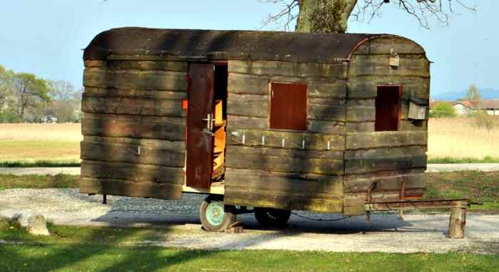 Is Off-Grid RV Living the Best Choice for You? - HubPages