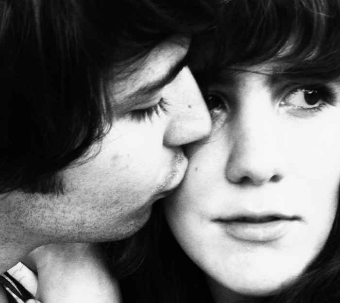 How to Kiss Someone for the First Time - HubPages