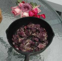 How to Make Rose Beads From Your Wedding Flowers - HubPages