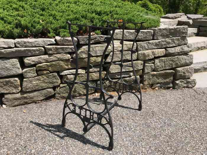 How to Repurpose an Antique Sewing Machine Base Into a Unique Table ...