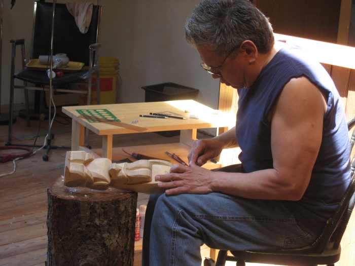 Carving a Native Kwakwaka'wakw Totem Pole With Rupert Scow - HubPages