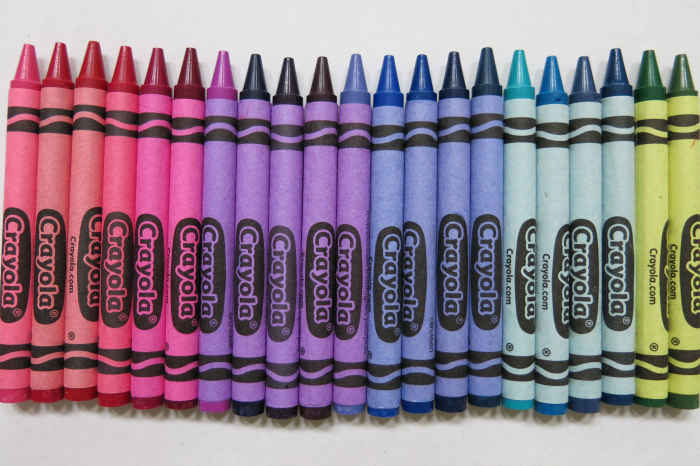 How to Make Crayon-Covered Jars for Party Favors & Gifts - HubPages