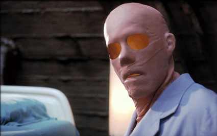 "The Invisible Man" (2020): The Unseen Movie Review - HubPages