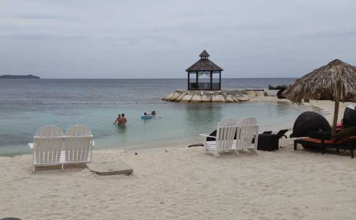 10 Savvy Travel Tips to Make Your Next Beach Vacation Perfect - HubPages