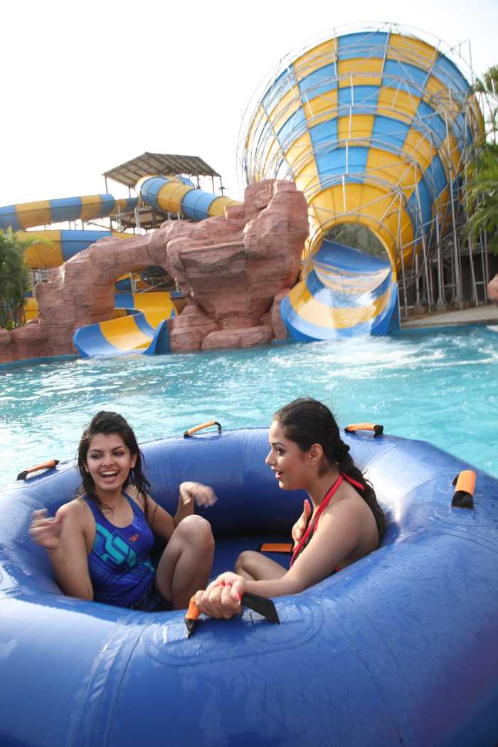 Top 12 Things to Do and See at VGP Universal Kingdom, Snow Kingdom, and ...