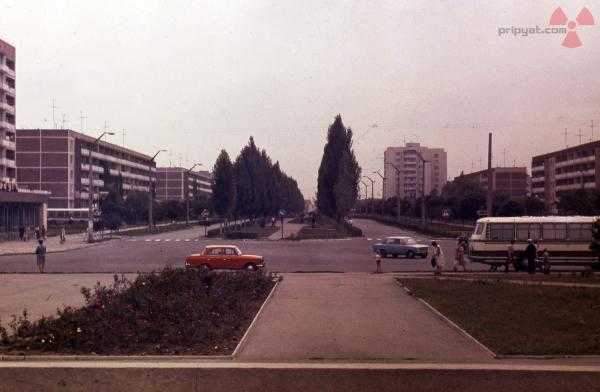 Visiting the Evacuated City of Pripyat in the Chernobyl Exclusion Zone ...