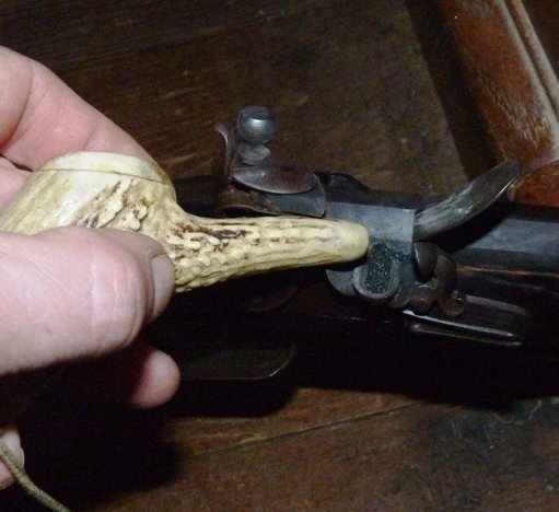 Loading and Firing a Flintlock - HubPages