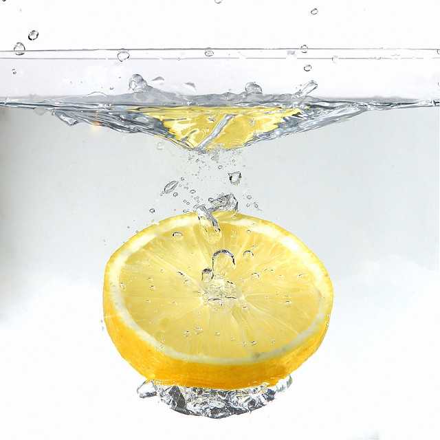 What Are the Benefits of Drinking Lemon Water? - HubPages