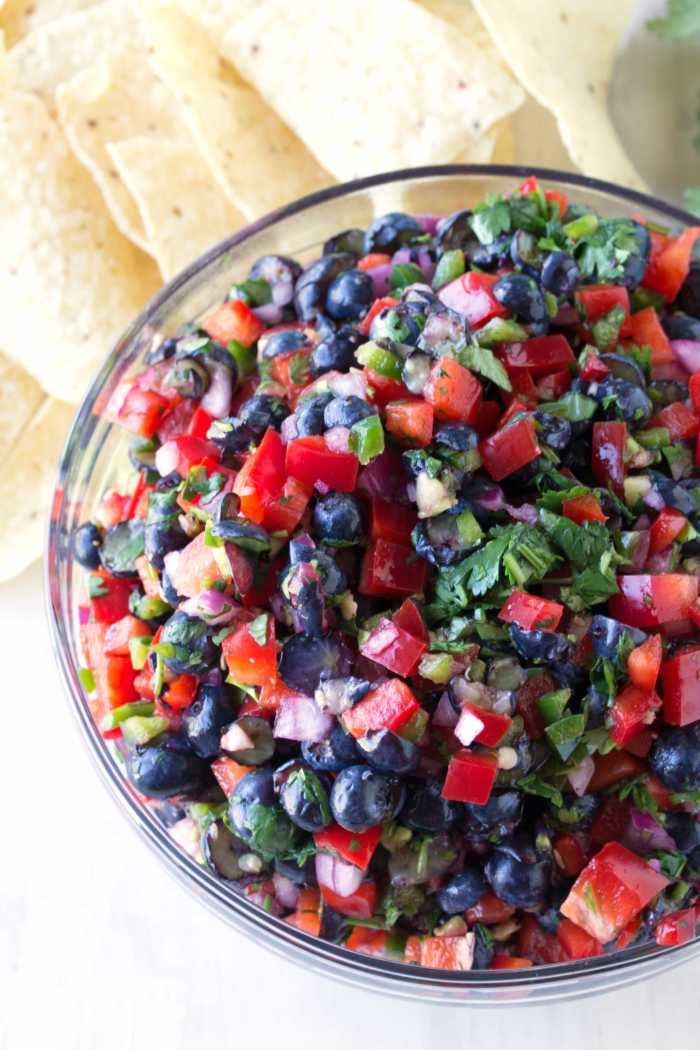 Exploring Blueberries and Huckleberries - HubPages