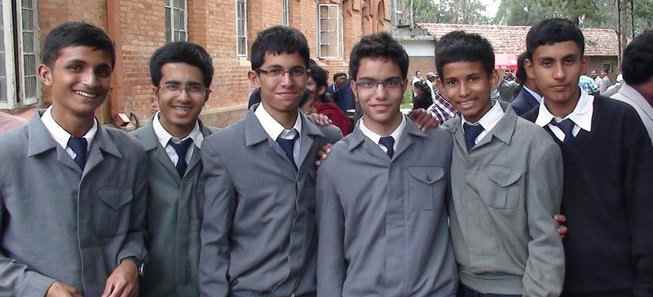 School Uniform Debate: Pros and Cons - HubPages