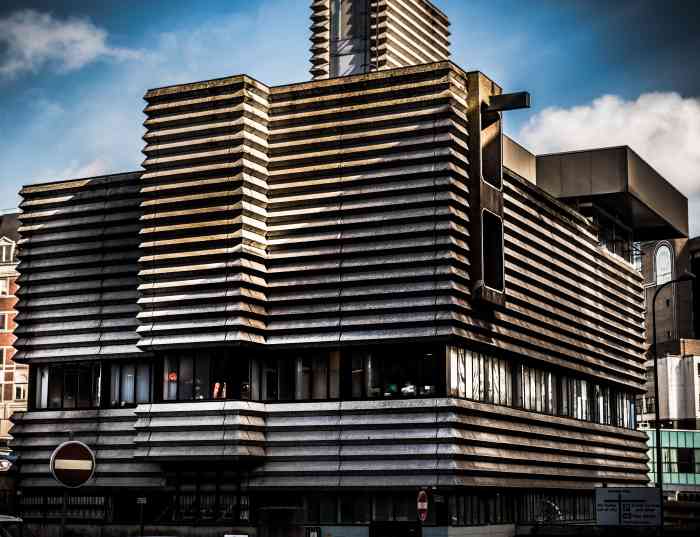 Top 5 Brutalist Buildings Still Standing in the UK - HubPages