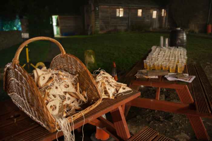 Celebrating the Apple Trees - A Worcestershire Orchard Wassail - HubPages