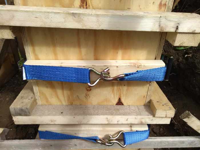 How to Build a Solid Concrete Gate Pillar - HubPages