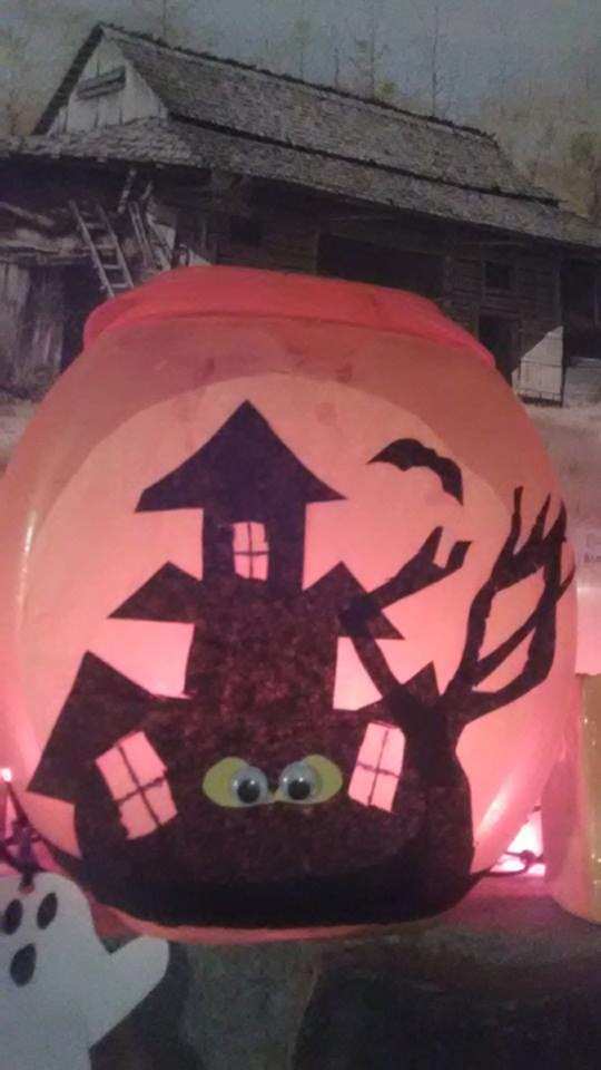 Halloween Craft: Tide Pod Container Lantern - HubPages