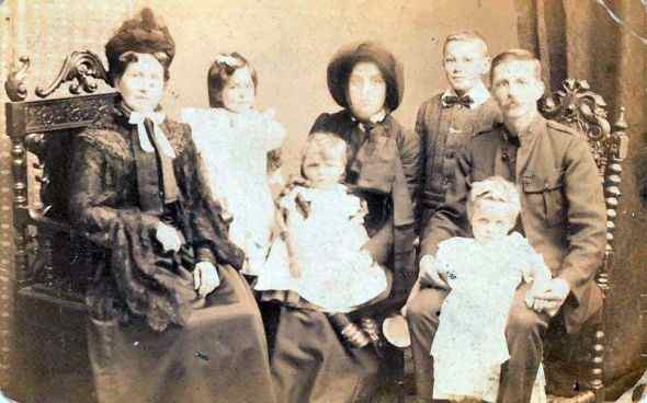 What Was Victorian Family Life Really Like: As Portrayed by the ...