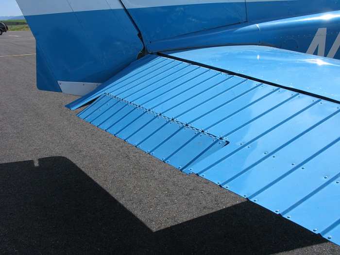 Aircraft flight controls - HubPages