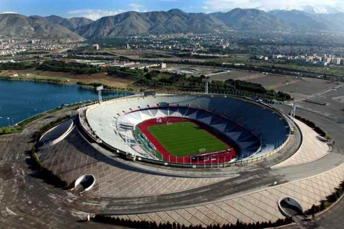 Top 10 Largest Football Stadiums in the World - HubPages