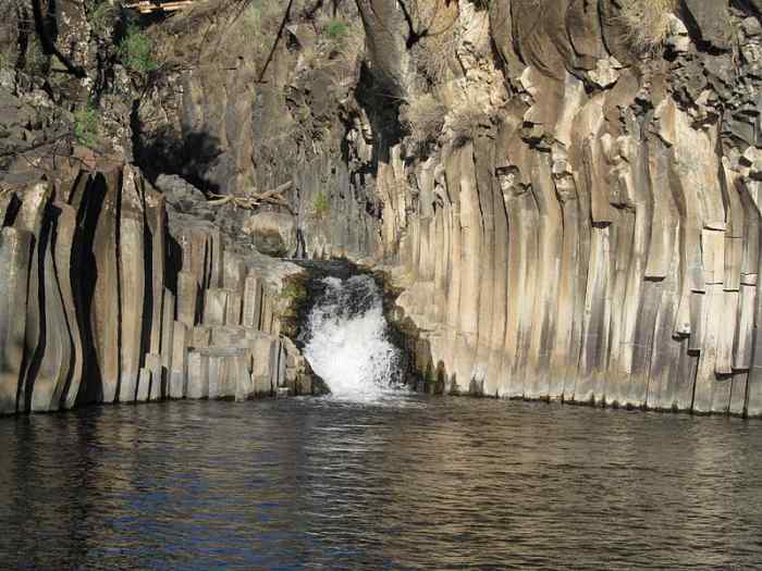 10 Amazing Columnar Basalt Formations- Incredible Manifestation of ...