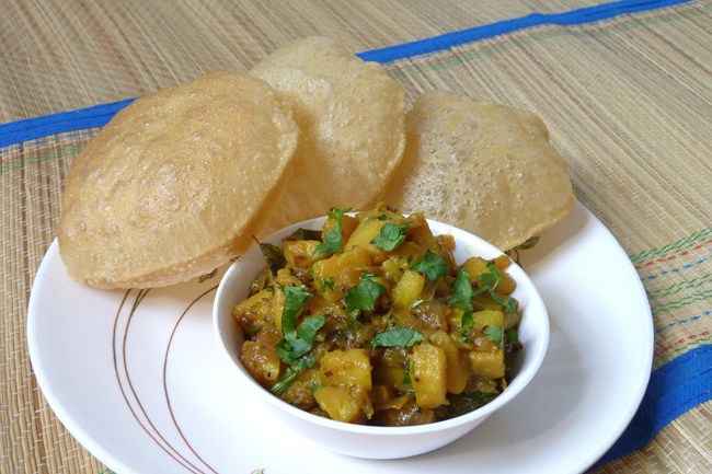 Easy Recipe for Making Indian Aloo Bhaji - HubPages