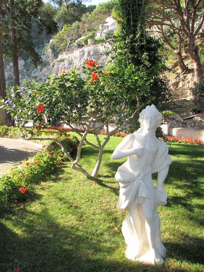 Visiting the Gardens of Augustus on the Isle of Capri - HubPages