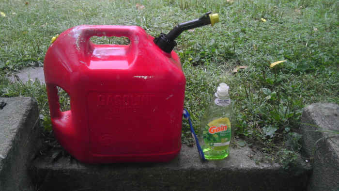 How to Clean a Dirty Gas Can - HubPages