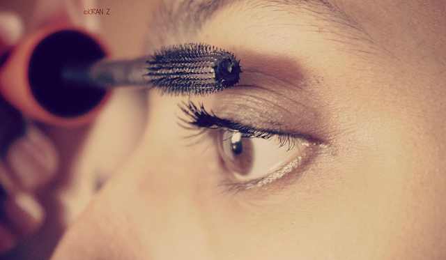 Mascaras With Beeswax Shape Lashes And Prevent Smearing Or Smudging ...