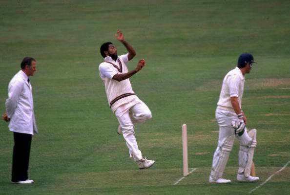 Top 6 Fastest Cricket Bowlers in the World - HubPages