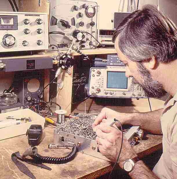 The History and Use of CB Radios - HubPages