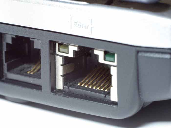Devices use to connect network/ internetworking device - HubPages