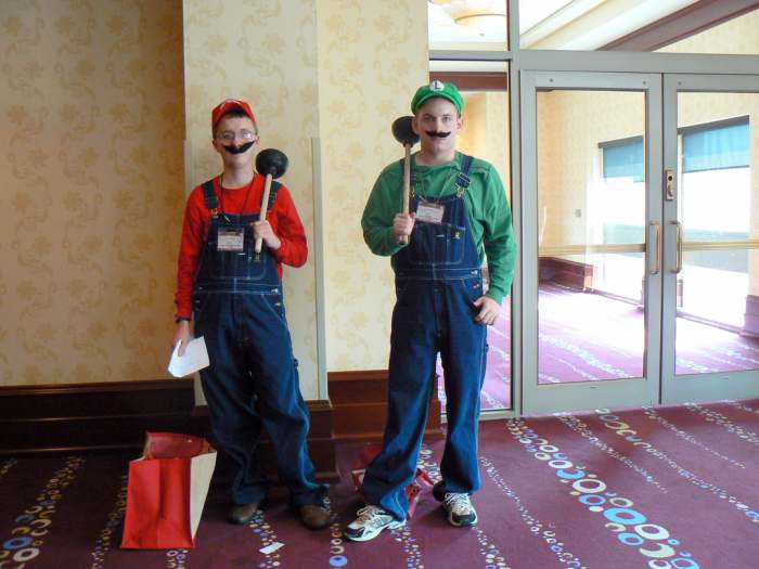 How to Dress Like Mario from the Super Mario Bros. Game - HubPages