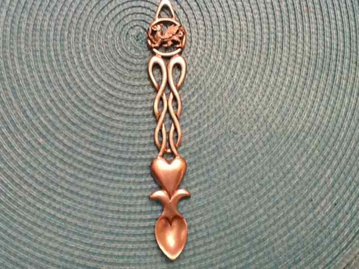 Welsh Culture - Traditions, Language and Customs. - HubPages