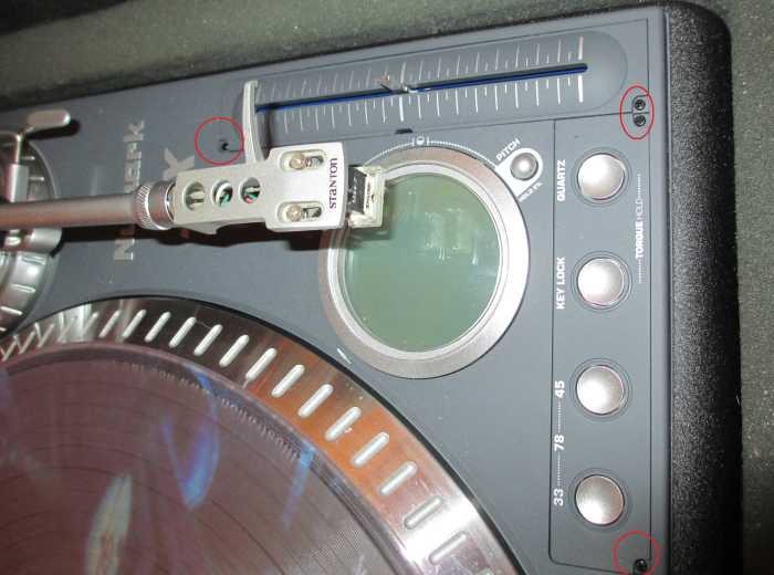 How to Rotate the Digital Display to Battlestyle on the Numark TTX ...