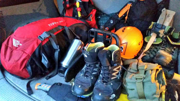 What to Put in a Family Bug Out Bag for Disaster Preparedness - HubPages