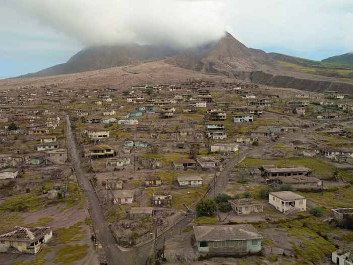 Montserrat Before and After Volcanic Eruptions (1997) - HubPages