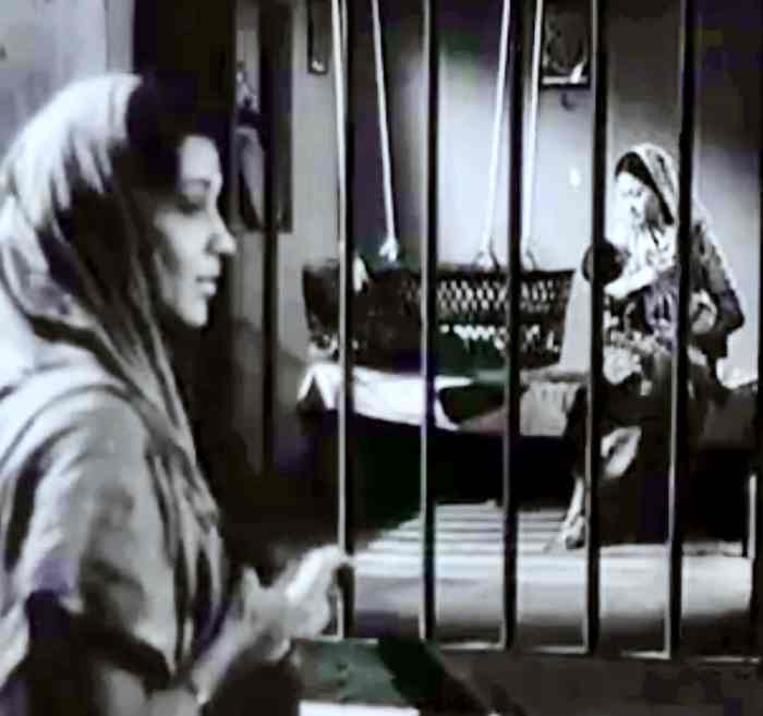 Ten Best Lullabies or Lori Songs of Bollywood - HubPages