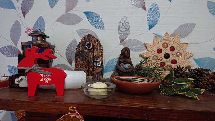 Ideas for Creating a Pagan Altar - HubPages