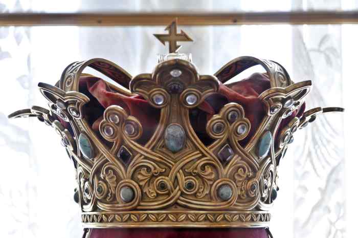 Crown - Ancient Jewish Bridal Attire - HubPages