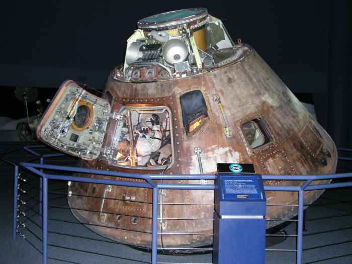 The Apollo Space Capsules, Then and Now. - HubPages