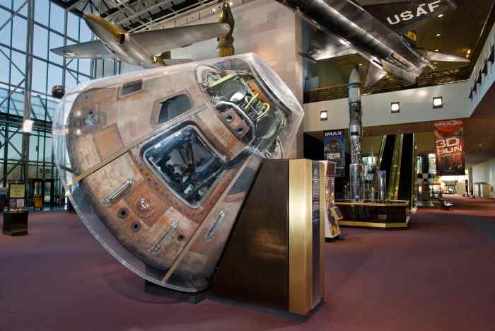 The Apollo Space Capsules, Then and Now. - HubPages